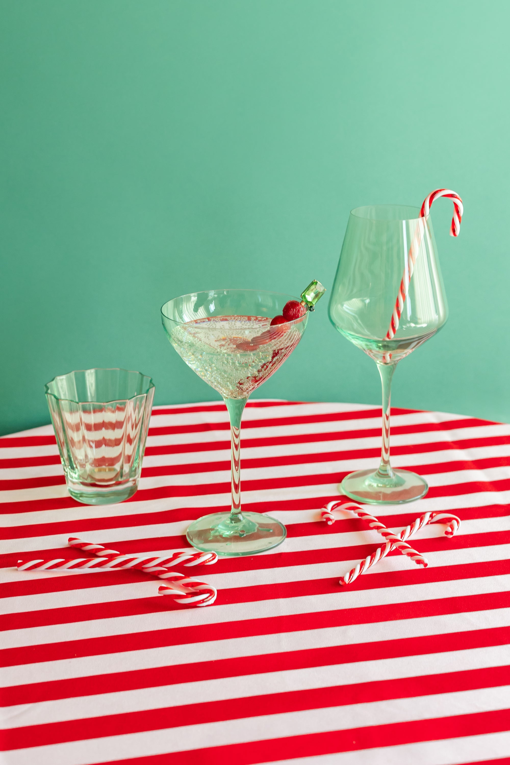 Add a Splash of Mint to Your Holiday Celebrations 🎄 – Estelle Colored Glass