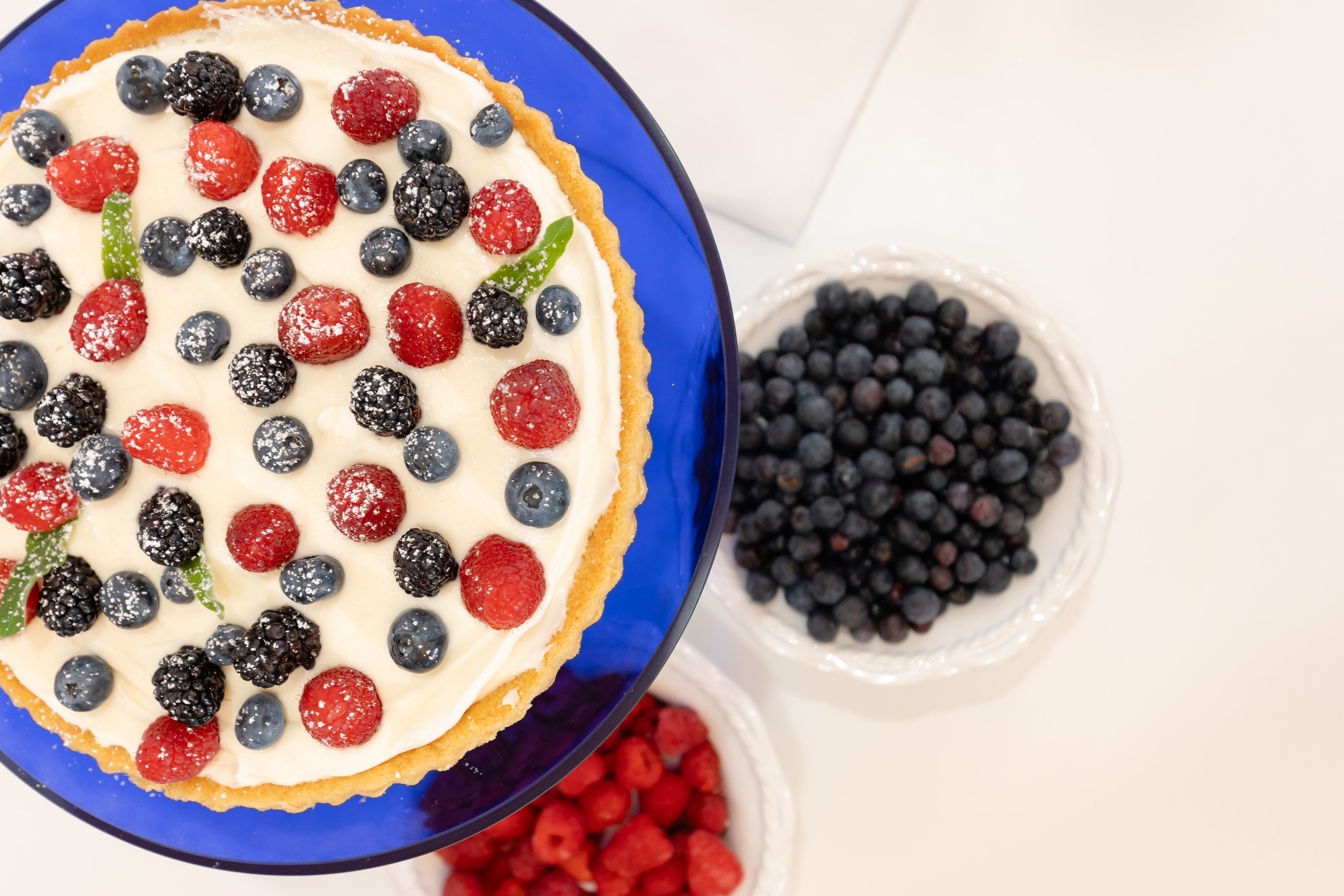 Fresh Berry Shortbread Tart – Estelle Colored Glass