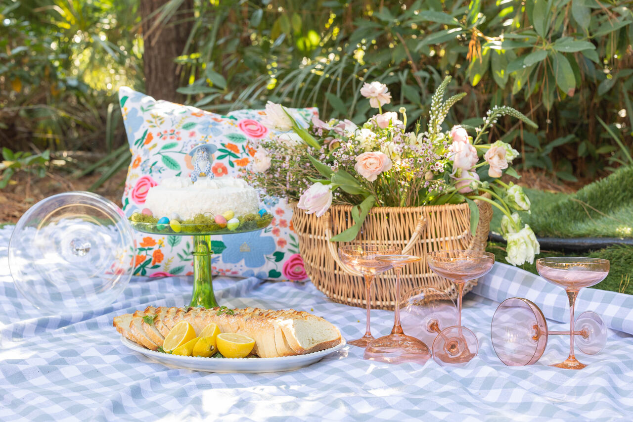 Happy First Day of Spring 🌷🌻 – Estelle Colored Glass